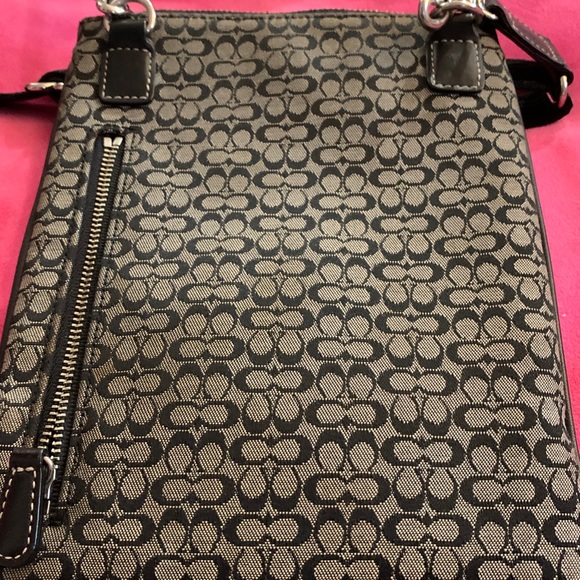 Coach | Bags | Vintage Coach Logo Crossbody Messenger Bag | Poshmark